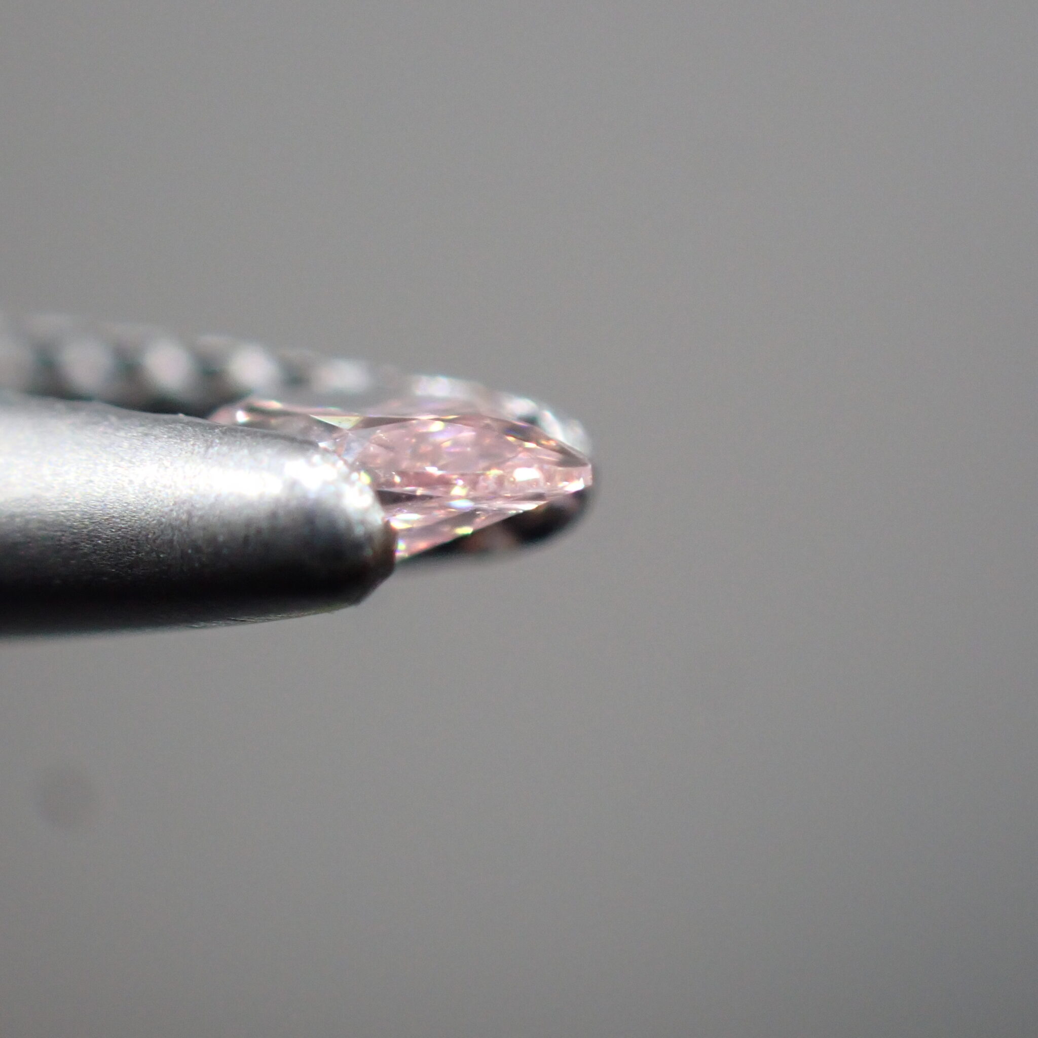 キュートなピンク☆Fancy Intense Pink 0.063ct (SI-1) | 宝石つむり