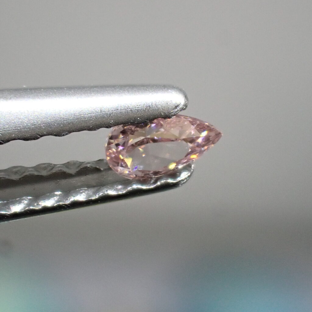 キュートなピンク☆Fancy Intense Pink 0.063ct (SI-1) | 宝石つむり