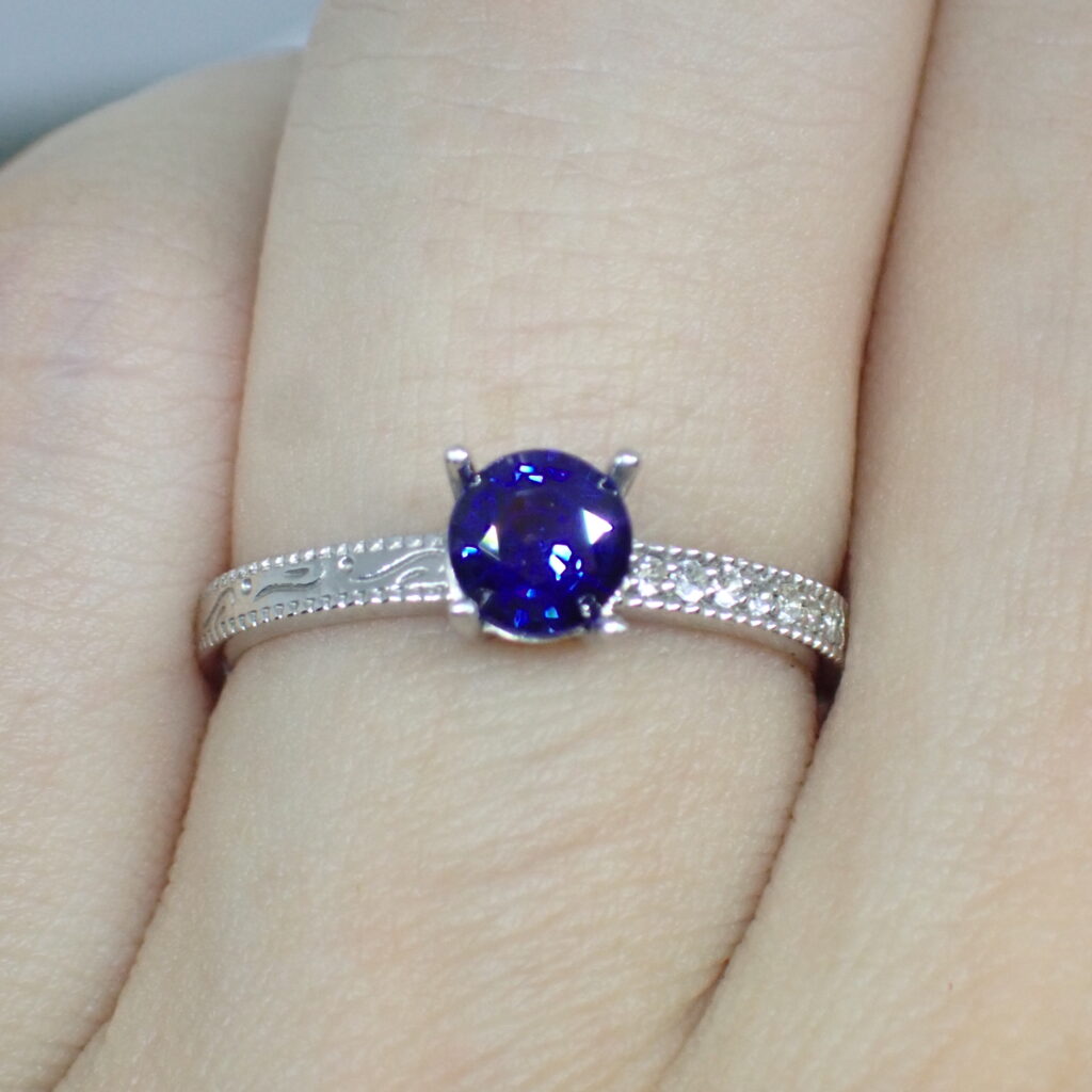 【AIGS鑑別書付】ネオン感 美しすぎるロイヤルブルーサファイア 0.53ct | 宝石つむり