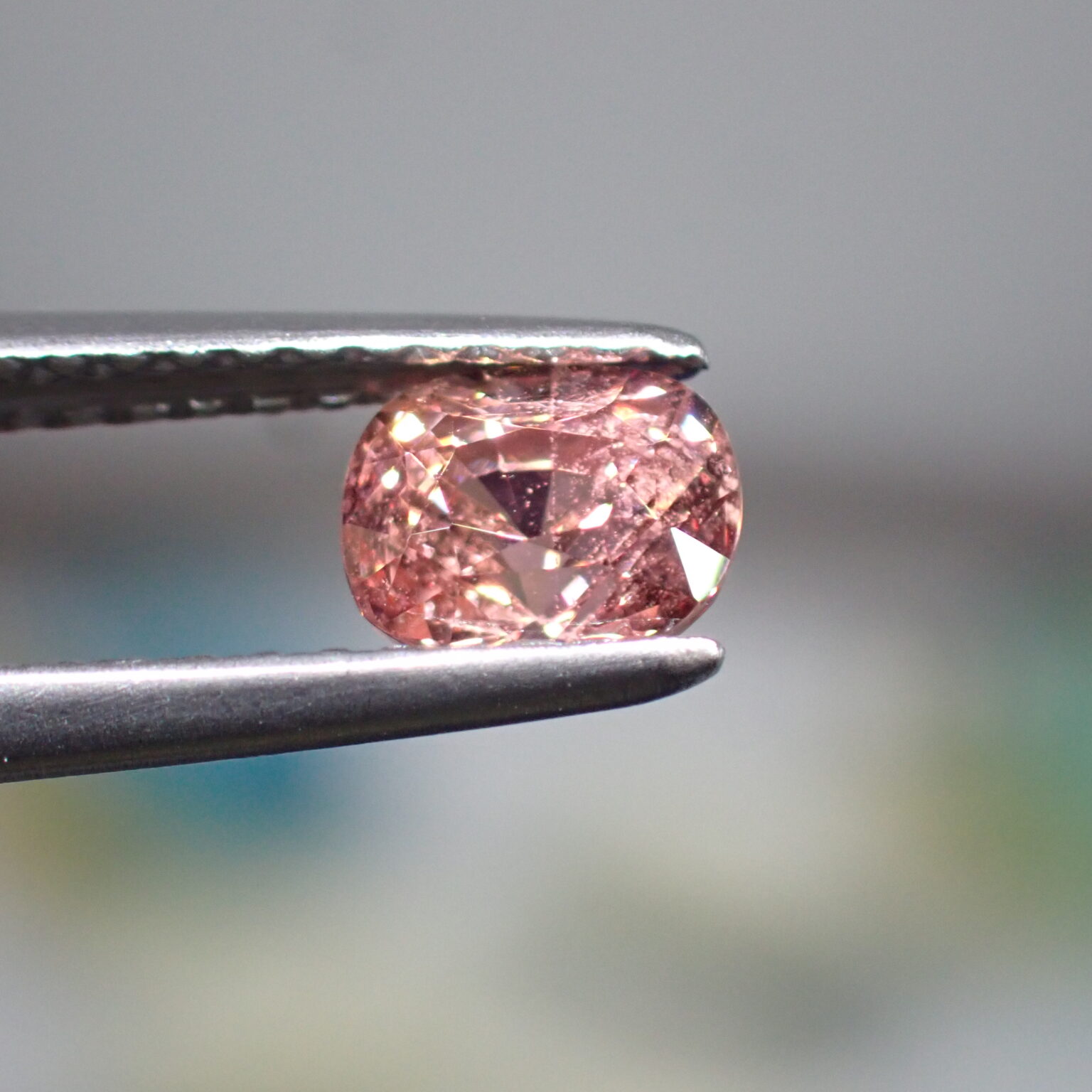 AIGS鑑別書付き☆肌なじみの良いパパラチアサファイア 0.77ct | 宝石つむり