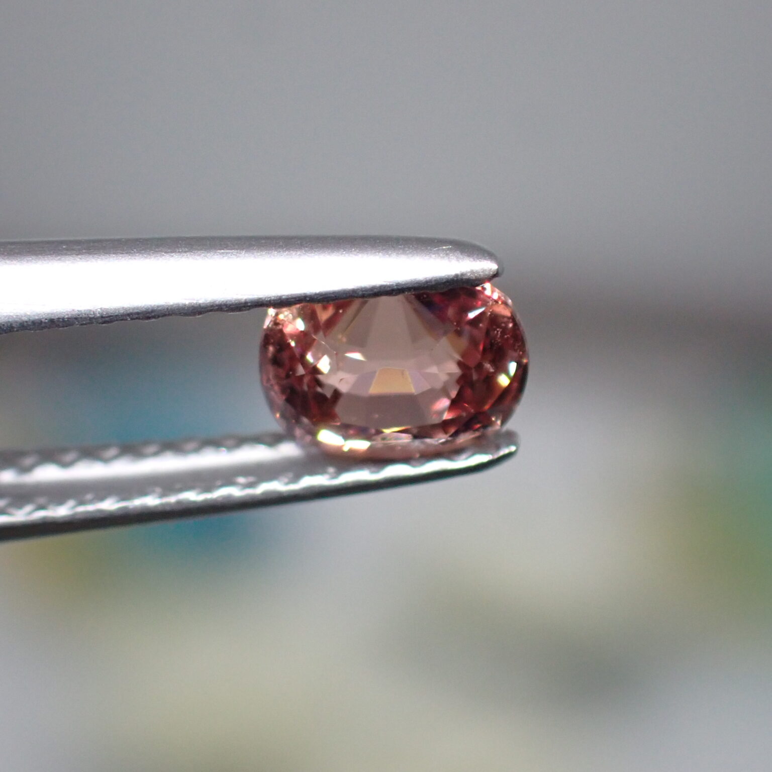 AIGS鑑別書付き☆肌なじみの良いパパラチアサファイア 0.77ct | 宝石つむり